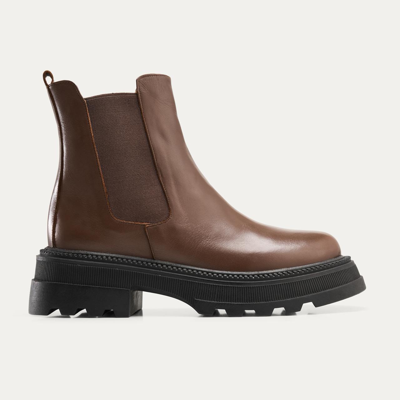 Women Brown Chunky Chelsea Boot – Gazelle Footwear